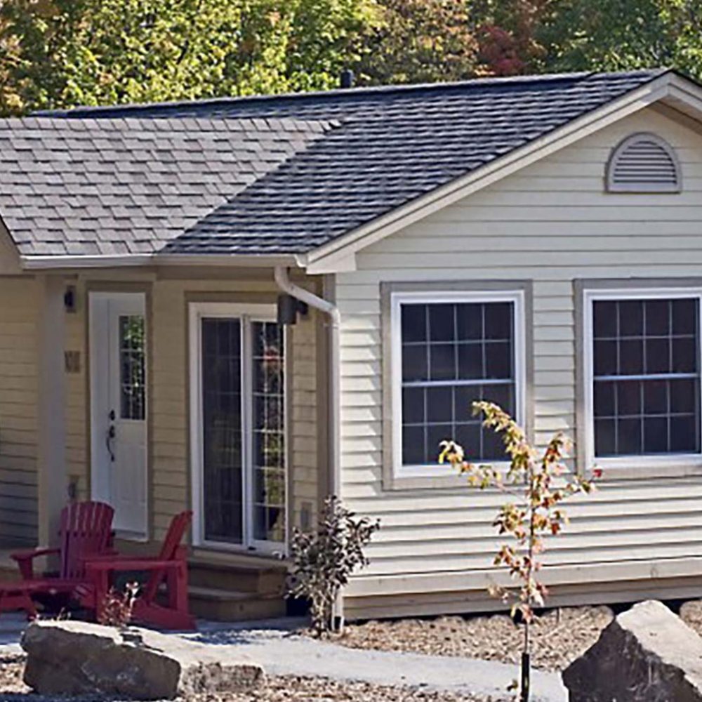 Muskoka Cottage Resort - Blue Water Acres Resort - Huntsville, Algonquin