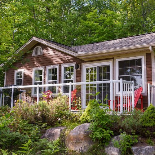 Muskoka Cottage Resort - Blue Water Acres Resort - Huntsville, Algonquin